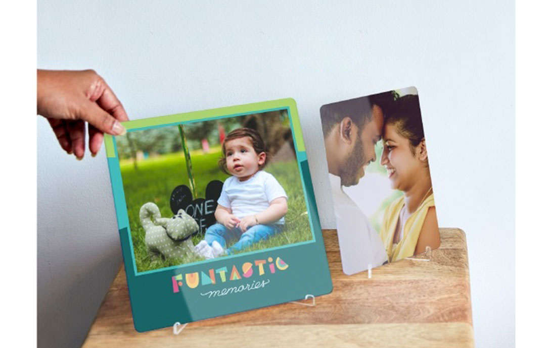 Custom Tabletop Acrylic Pictures | Buy Premium Personalised Acrylic Photos!